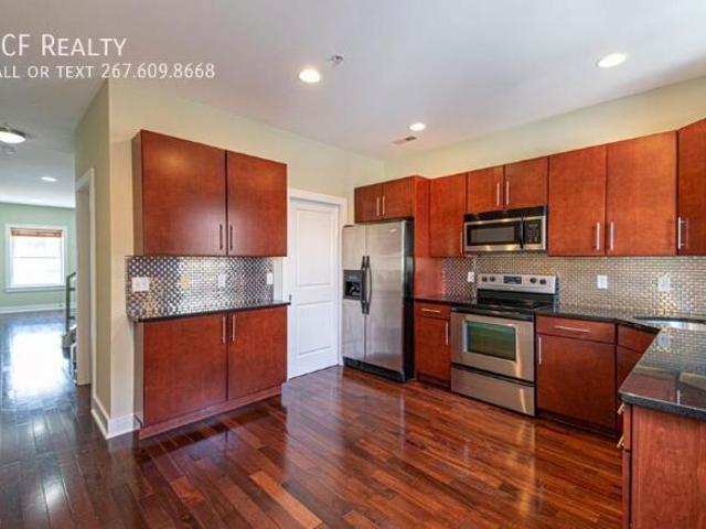 2 Br, 2 bath, Condo 2620 Webster Street