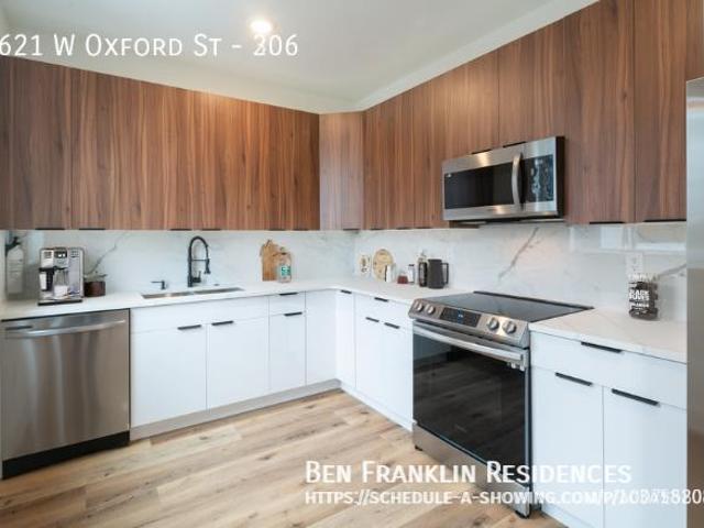 2 Br, 2 bath, Condo 2621 W Oxford St