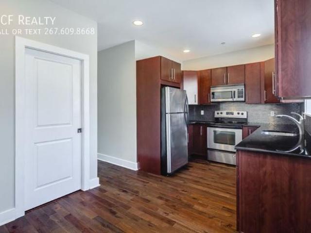 2 Br, 2 bath, Condo 2631 Catharine Street