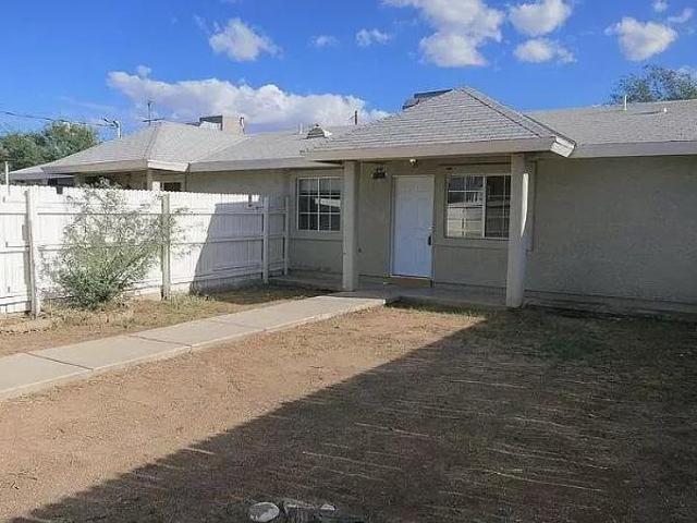 2 Br, 2 bath, Condo 2645 N Dodge Blvd