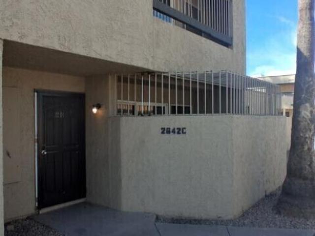 2 Br, 2 bath, Condo 2642 N 43rd Ave
