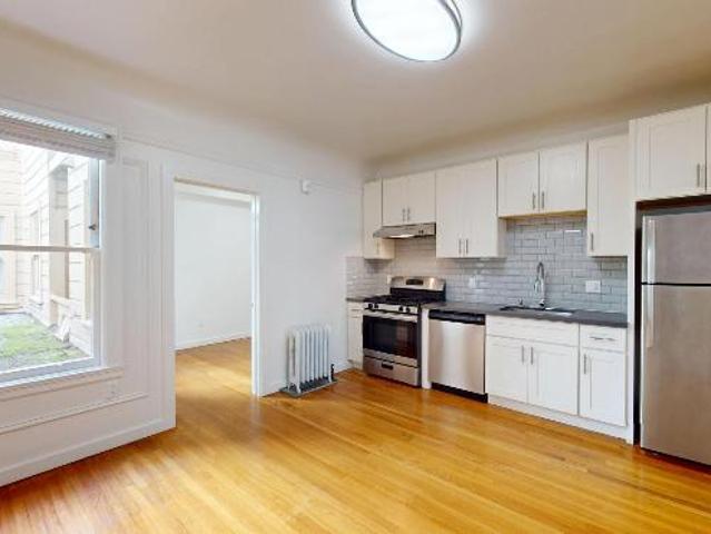 2 Br, 2 bath, Condo 2656 Van Ness Ave