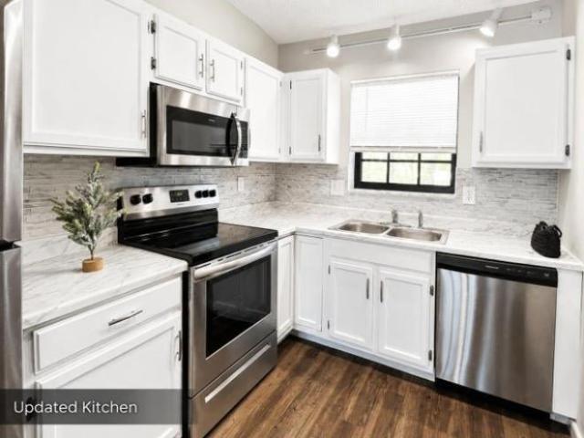 2 Br, 2 bath, Condo 2650 Greenwood Terrace