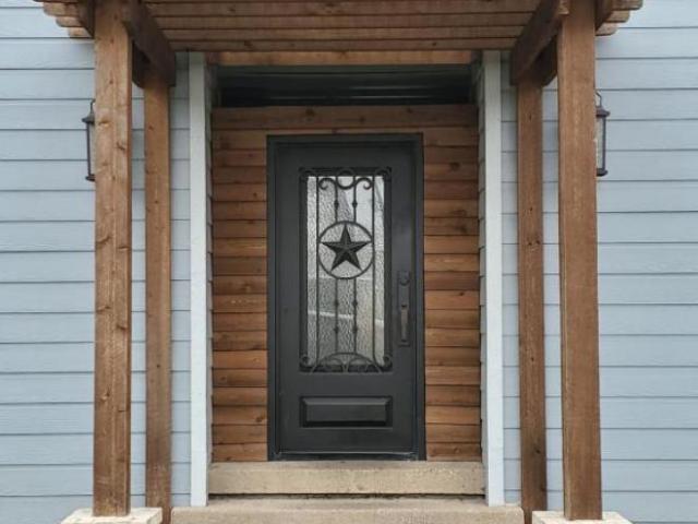 2 Br, 2 bath, Condo 2706 Reagan St