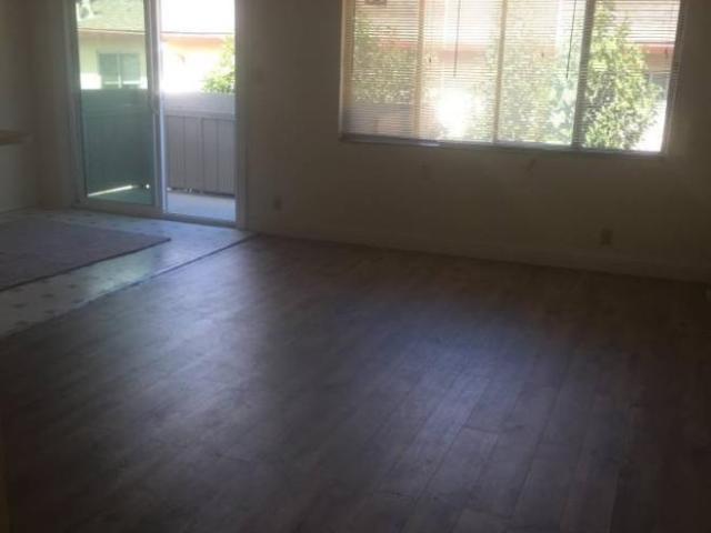 2 Br, 2 bath, Condo 27033 Belvedere Court