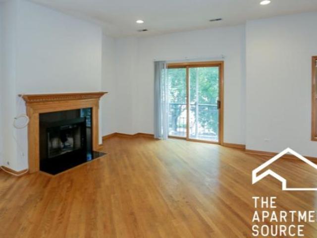 2 Br, 2 bath, Condo 2719 N Wayne Ave