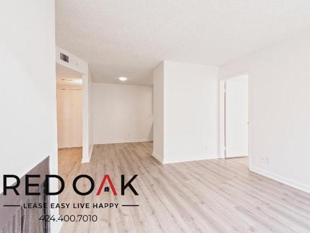2 Br, 2 bath, Condo 2724 1/2 Abbot Kinney Blvd