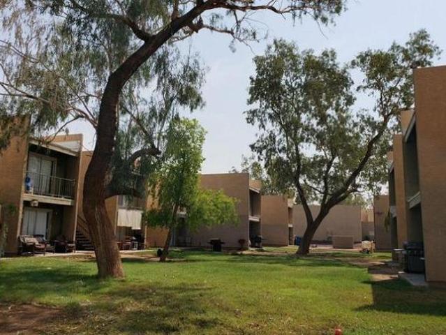 2 Br, 2 bath, Condo 2808 E Marconi Ave