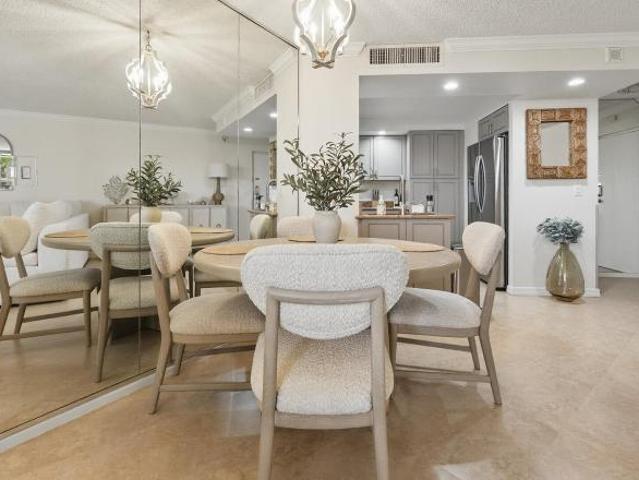 2 Br, 2 bath, Condo 2800 N Ocean