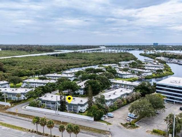 2 Br, 2 bath, Condo 2800 Indian River Blvd
