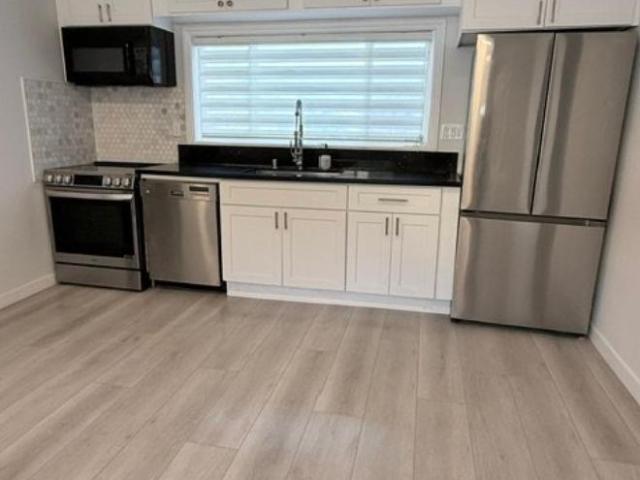 2 Br, 2 bath, Condo 2826 Altura Ave
