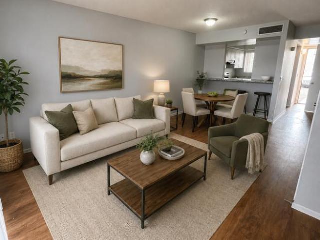 2 Br, 2 bath, Condo 2820 E Kathleen Raod