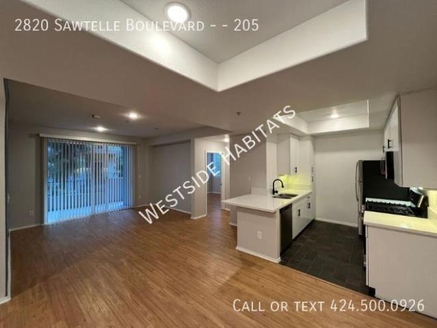 2 Br, 2 bath, Condo 2820 Sawtelle Boulevard
