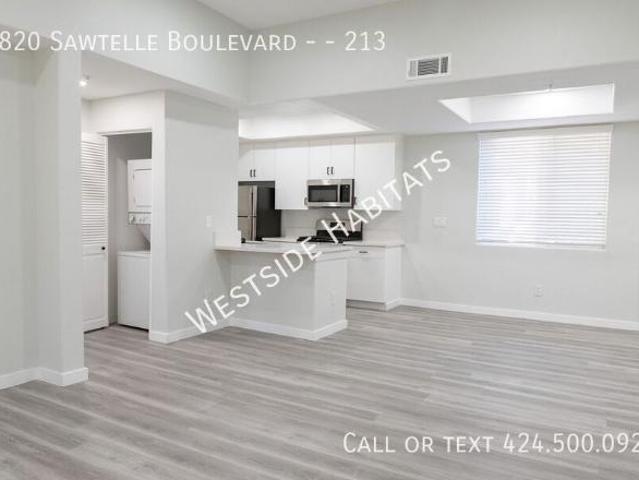 2 Br, 2 bath, Condo 2820 Sawtelle Boulevard