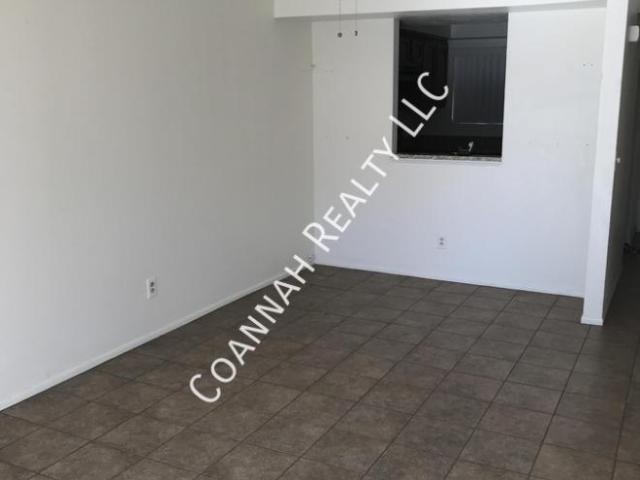 2 Br, 2 bath, Condo 2821 E Kathleen Rd