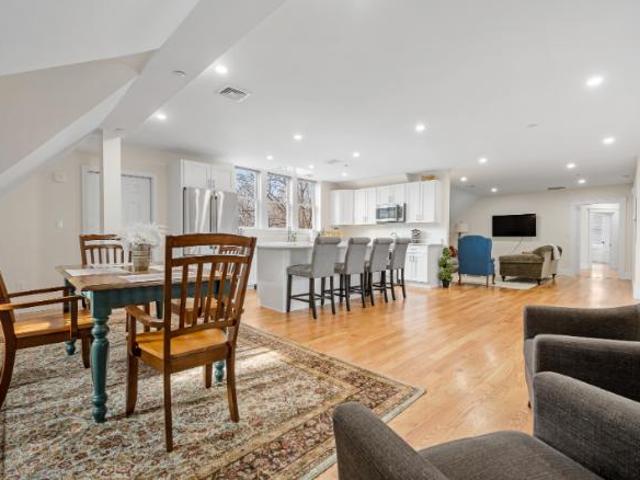 2 Br, 2 bath, Condo 284 Highland Street