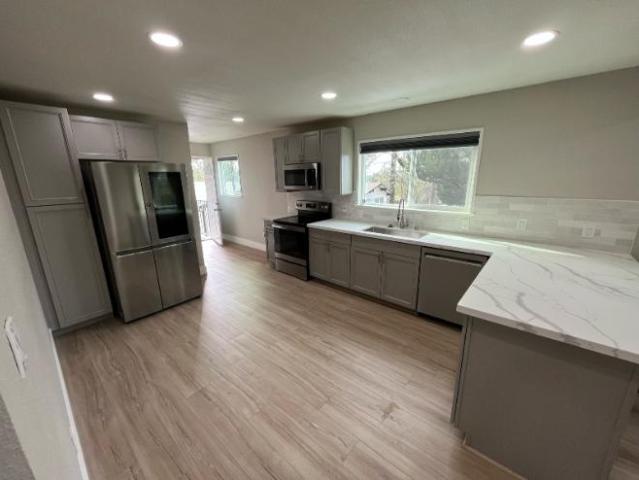 2 Br, 2 bath, Condo 2890 Winter Ct
