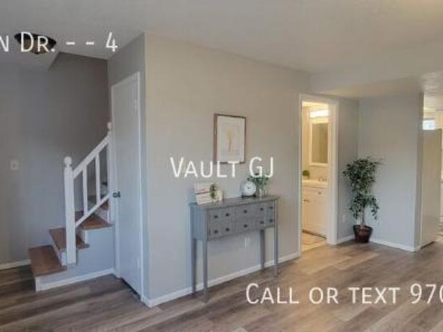 2 Br, 2 bath, Condo 2909 Dawn Dr