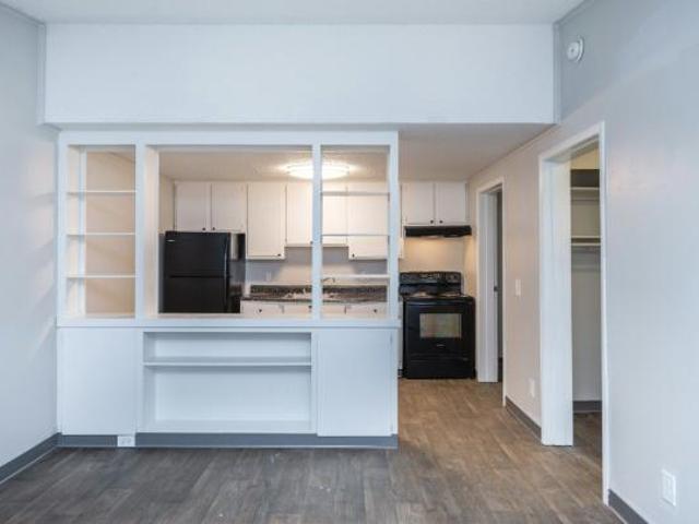 2 Br, 2 bath, Condo 2900 Reidville Rd