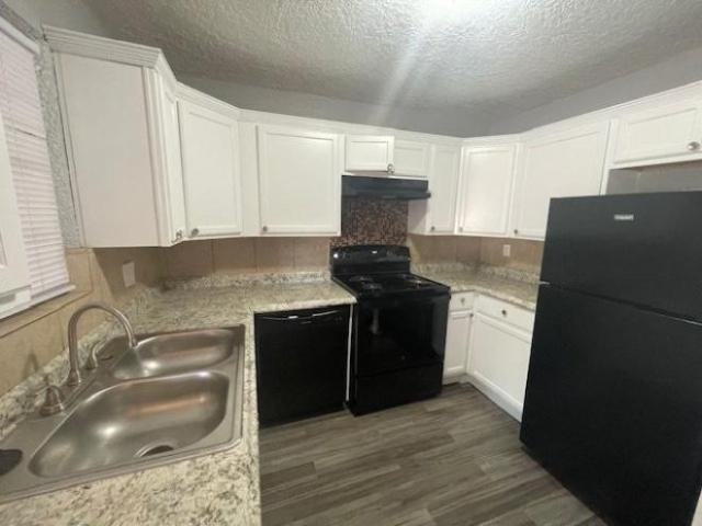 2 Br, 2 bath, Condo 2900 South Fifth Street #31