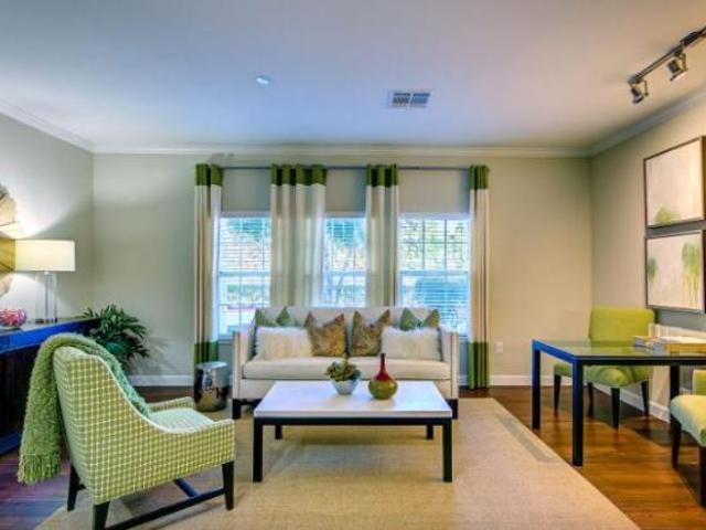 2 Br, 2 bath, Condo 2951 N Loop 336 West