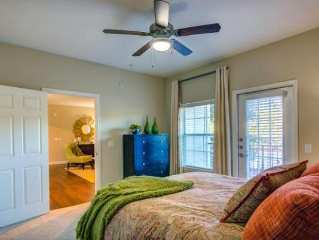 2 Br, 2 bath, Condo 2951 N Loop 336 West