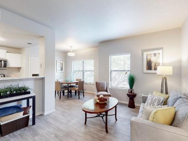2 Br, 2 bath, Condo 2 Bardwell Dr