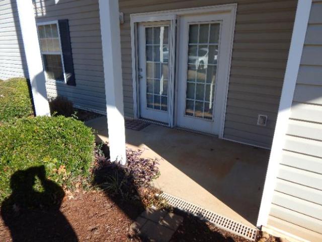2 Br, 2 bath, Condo 301 Mckenna Cirlce