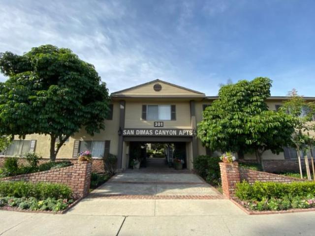 2 Br, 2 bath, Condo 301 N San Dimas Canyon Rd