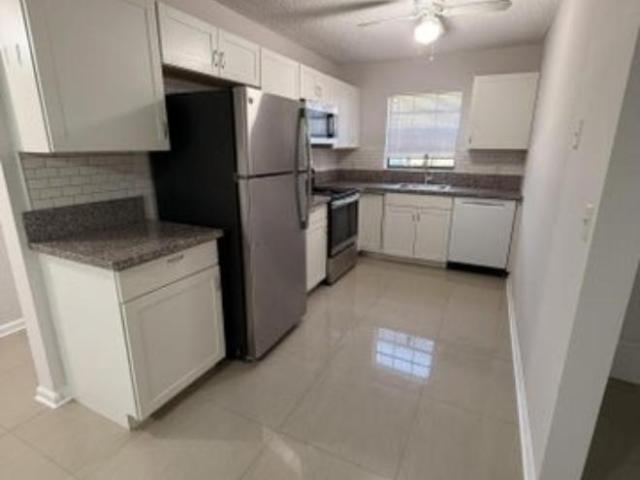 2 Br, 2 bath, Condo 301 Norwood Terrace