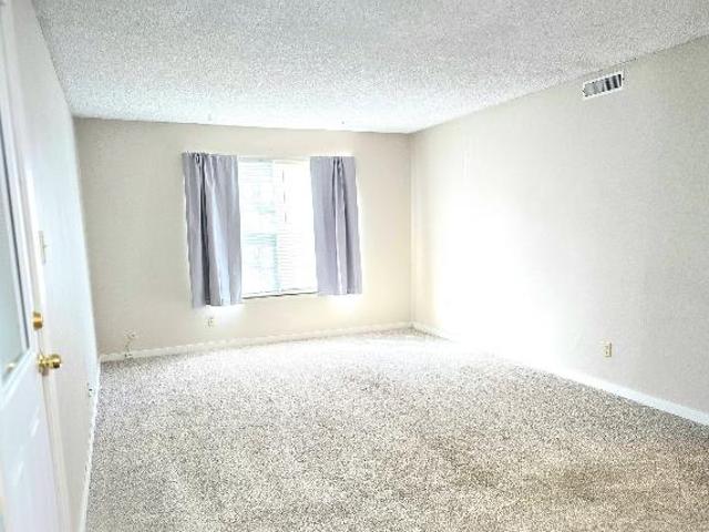 2 Br, 2 bath, Condo 3032 SW Lydia Ave