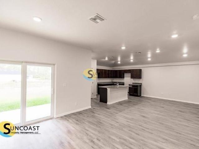 2 Br, 2 bath, Condo 306 Urbana St