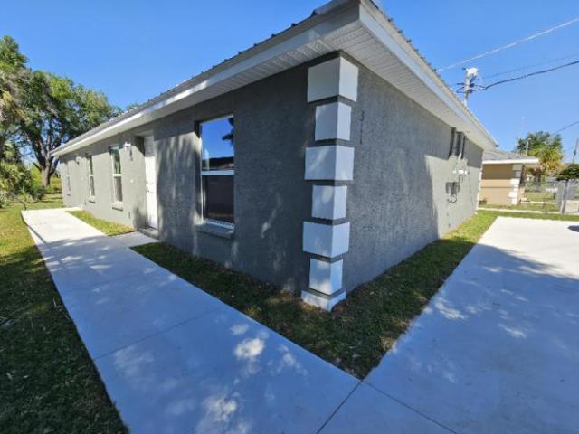 2 Br, 2 bath, Condo 311 Avenue Y Ne