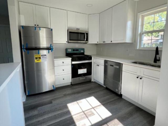 2 Br, 2 bath, Condo 313 Cabaret Ct SW