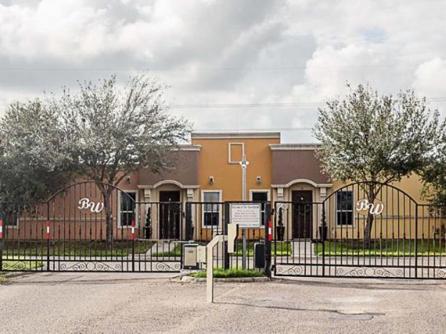 2 Br, 2 bath, Condo 3151 Regal Drive