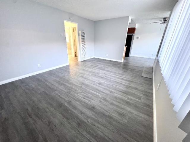 2 Br, 2 bath, Condo 317 E Hazel Street