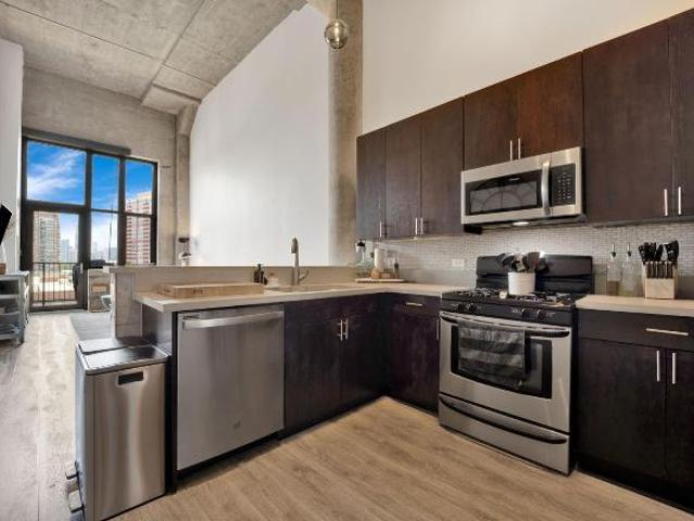 2 Br, 2 bath, Condo 320 East 21st Street