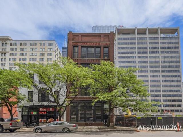 2 Br, 2 bath, Condo 321 S Jefferson