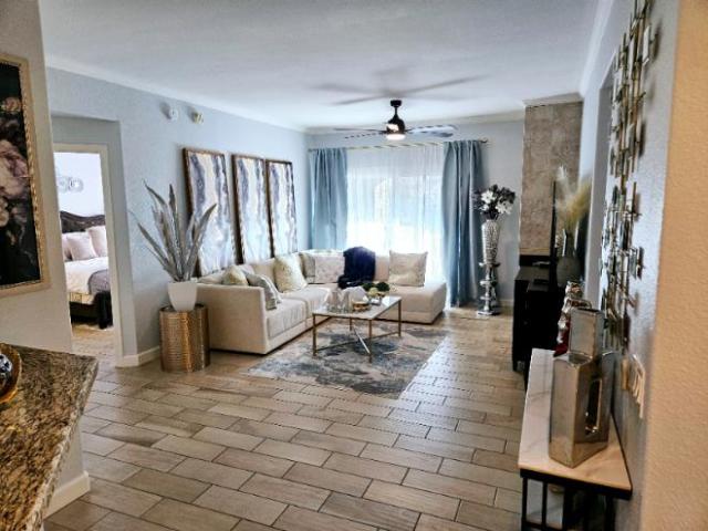 2 Br, 2 bath, Condo 3236 E Chandler Blvb