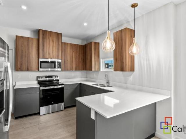 2 Br, 2 bath, Condo 3317 Duke Ave