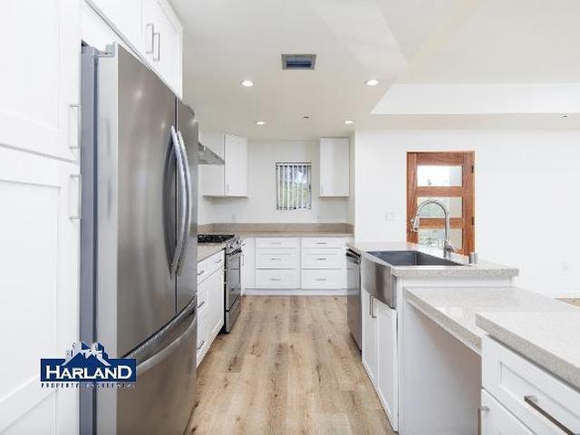 2 Br, 2 bath, Condo 3333 Reynard Way