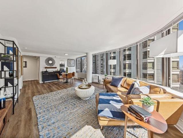 2 Br, 2 bath, Condo 333 E Ontario