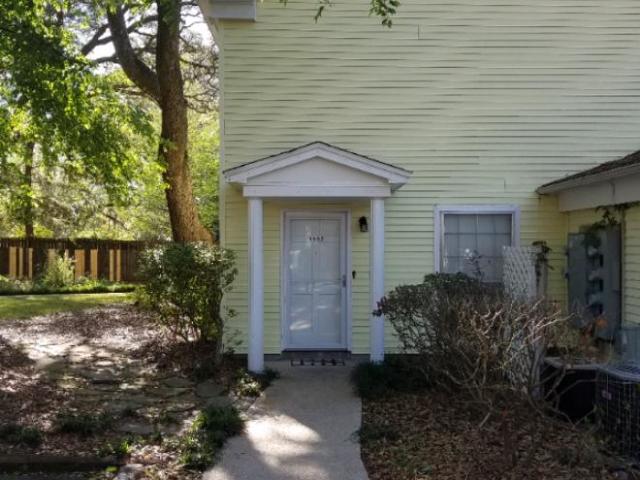 2 Br, 2 bath, Condo 3359 Olive Rd