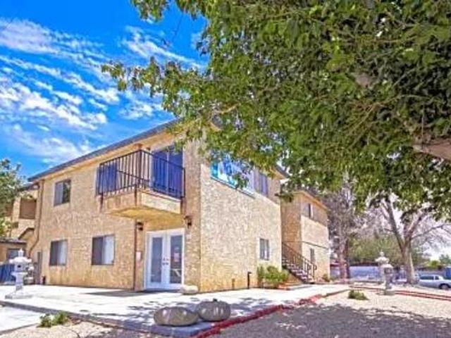 2 Br, 2 bath, Condo 3400 15th St West