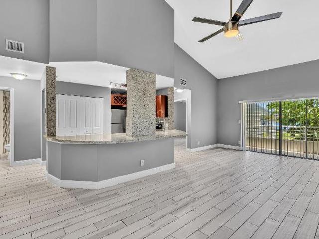 2 Br, 2 bath, Condo 3417 NW 44th St