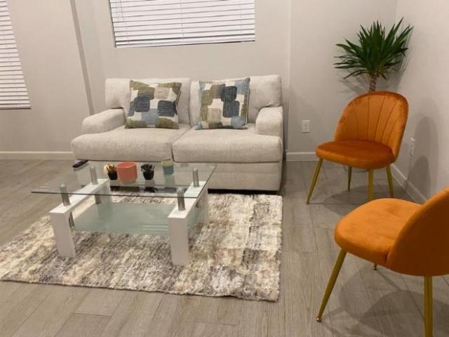 2 Br, 2 bath, Condo 3412 Duke Av