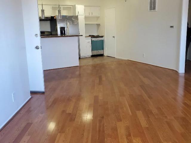 2 Br, 2 bath, Condo 3420 Council St