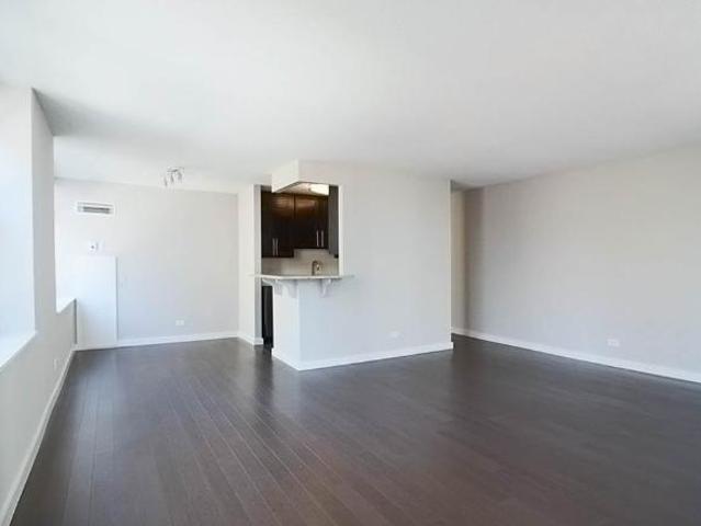 2 Br, 2 bath, Condo 342 East Ontario St
