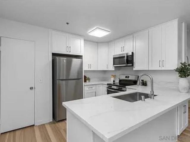 2 Br, 2 bath, Condo 3507 Caminito Sierra