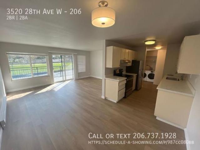 2 Br, 2 bath, Condo 3520 28th Ave W